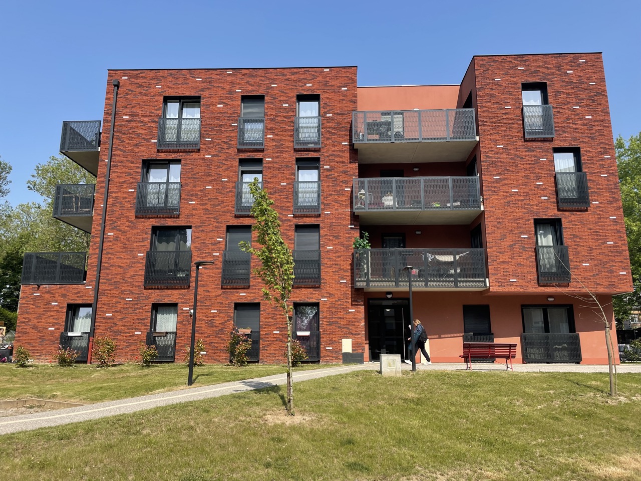 ISABELLE COLAS - LMH